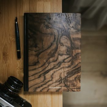 Wooden notebook by Plantwear | Ready to keep all your plans and secrets!
